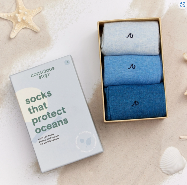 SOCKS THAT PROTECT THE OCEAN – Sea Love